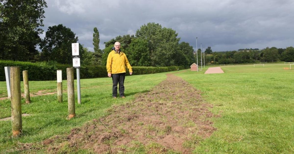 Work starts on Birchall exercise path - Staffordshire Moorlands ...